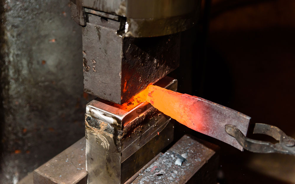 What Is 8620 Steel? - knife Insight